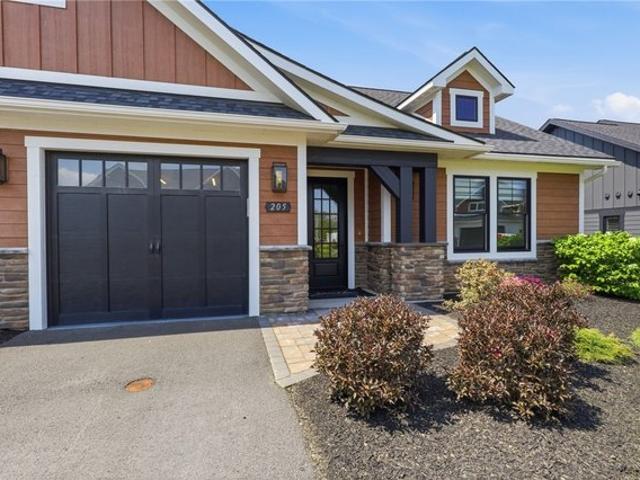 205 Charles Herrmann Way Unit 205, Penn Yan, NY 14527