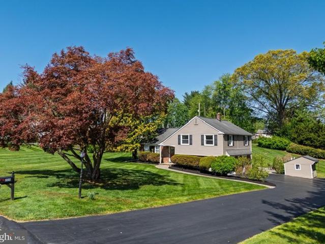 205 Cheyney Dr, West Chester, PA 19382