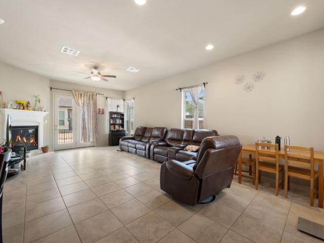 205 Clubhouse Dr, Unit G, Georgetown, TX 78628 | MLS #4195