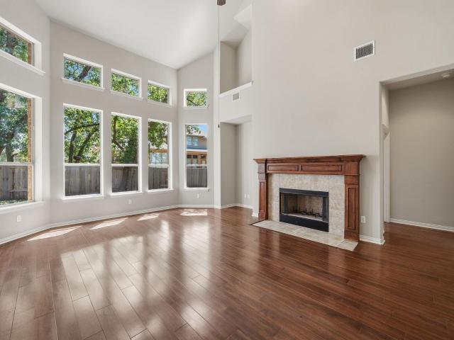 205 Crosswind Ct