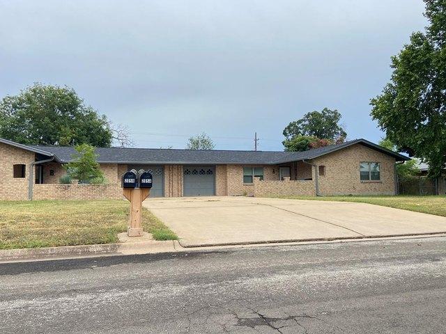 205 A & B N Manor Dr, Kerrville, TX 78028