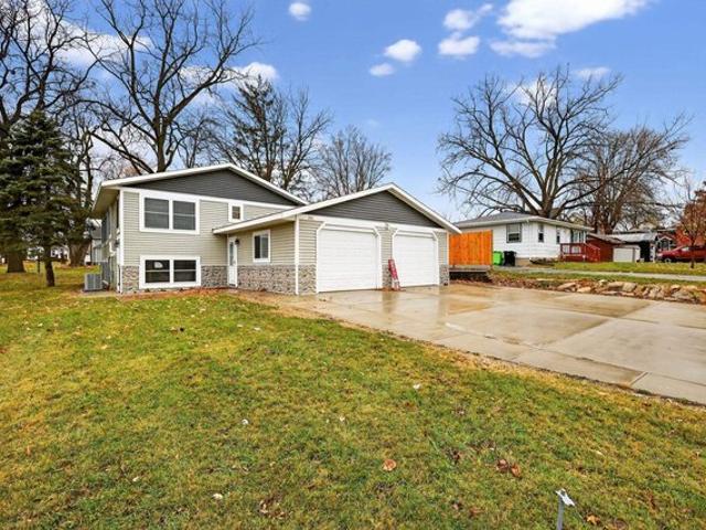 205 Ann St, Fox Lake, WI 53933