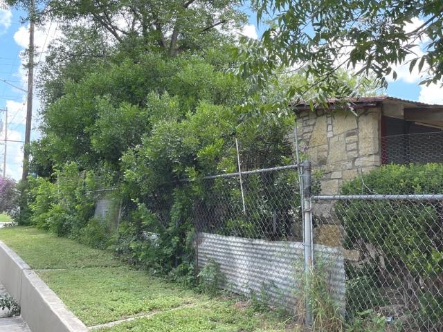 205 Albert St, San Antonio, TX 78207 | MLS #1879 | Compass