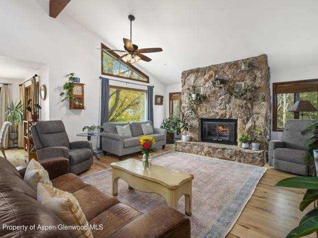 205 Alpine Ct, Glenwood Springs, CO 81601