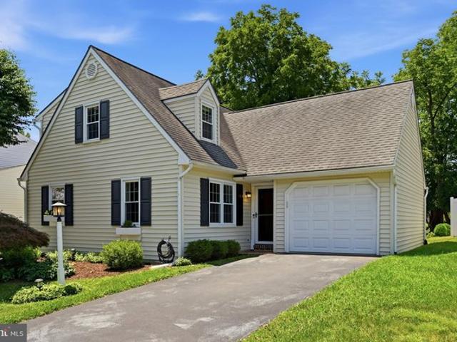 205 Armstead Ct, Downingtown, PA 19335