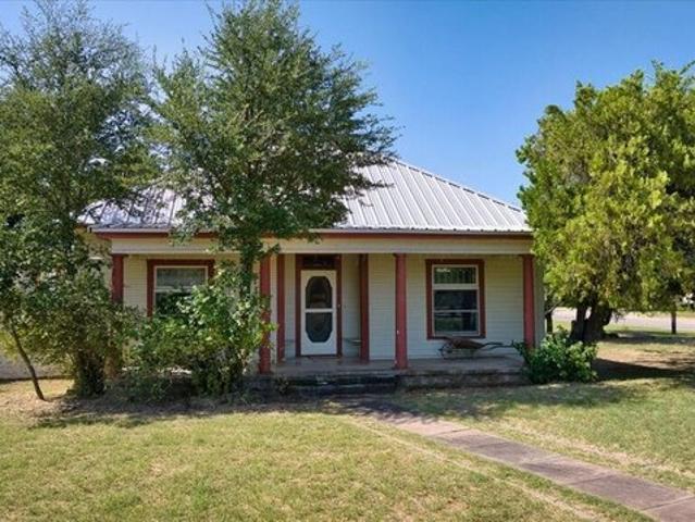 205 Austin St, Mason, TX 76856