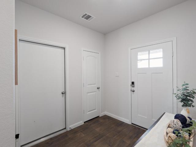 205 Bethpage Dr