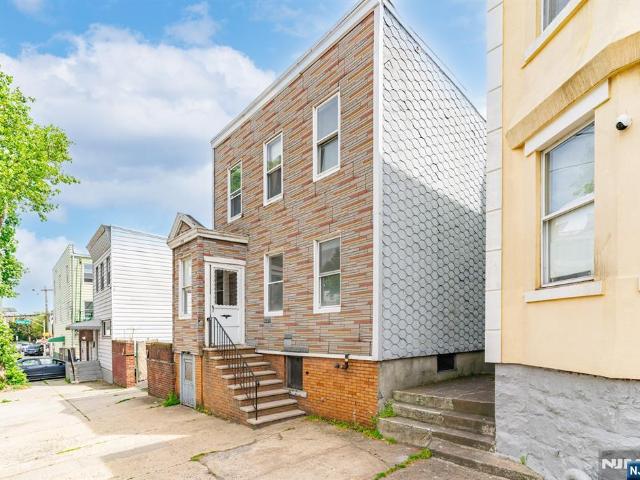 205 Beacon Avenue