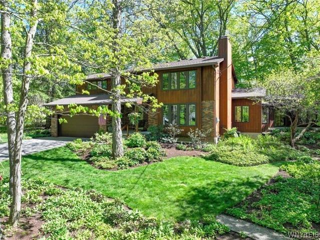 205 Blake Hill Rd, East Aurora, NY 14052