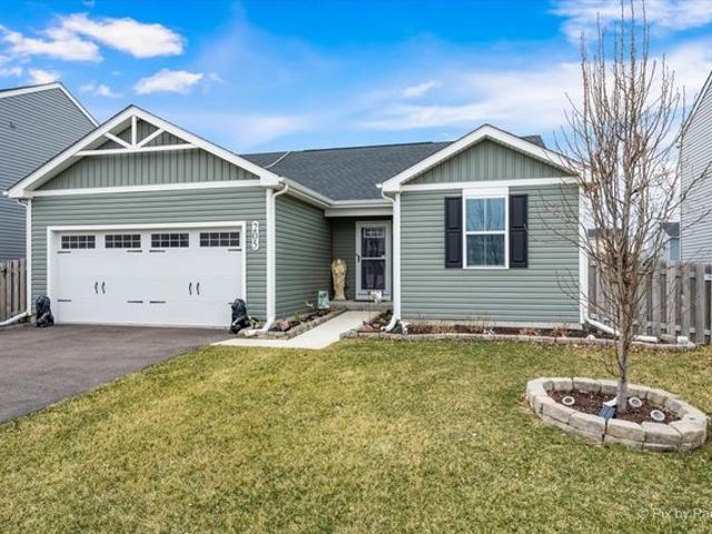 205 Buckeye St, Waterman, IL 60556