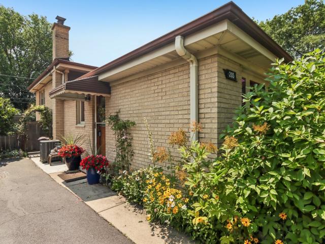 205 Glenview Road
