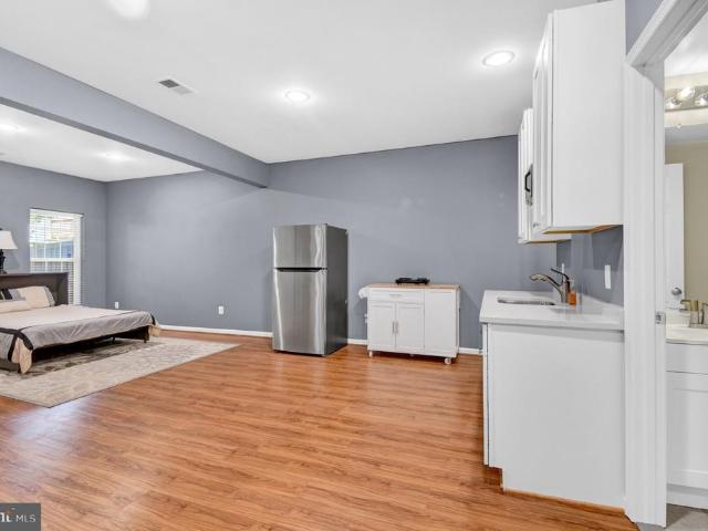 205 Grassy Terrace