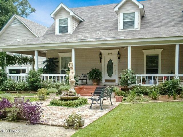 205 David Sherman Rd, Newhebron, MS 39140
