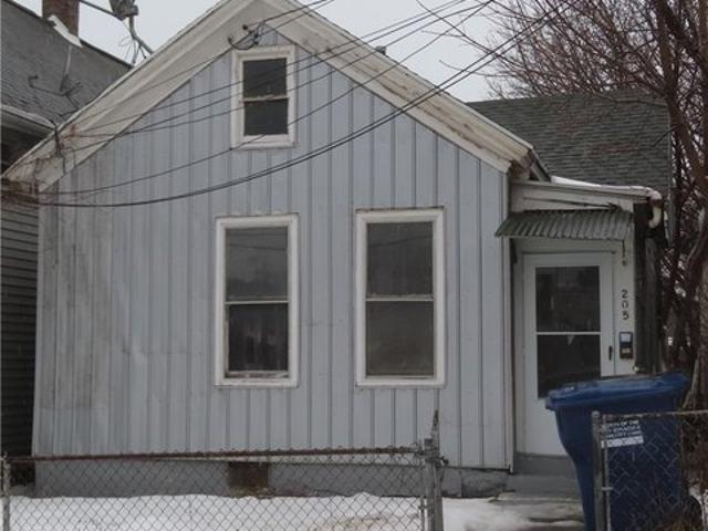 205 Danforth St, Syracuse, NY 13208