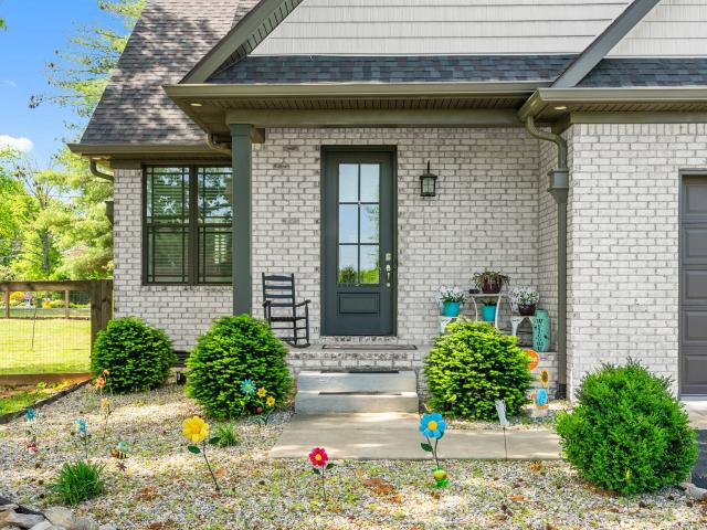205 Dew Drop Dr
