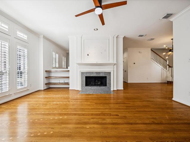 205 Dennis St, Houston, TX 77006 | MLS #39783 | Compass