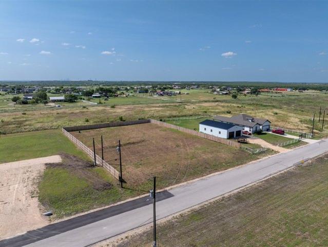 205 Desperado Loop, Del Valle, TX 78617