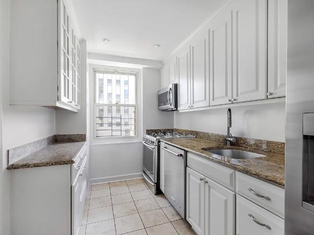 205 E 63RD Street 11WCD
