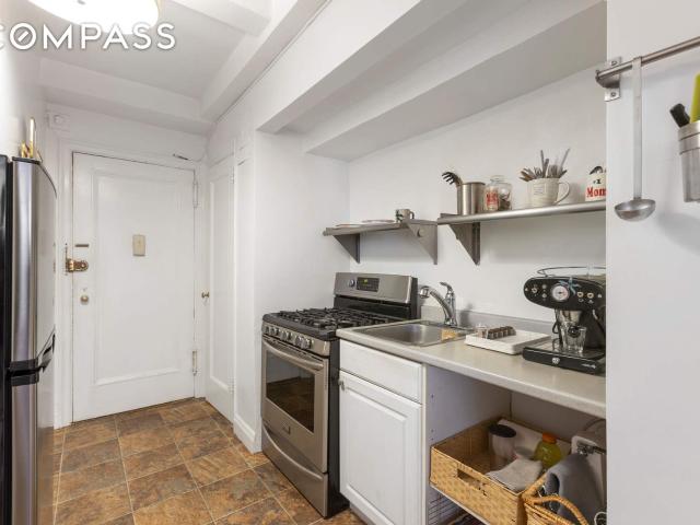 205 E 78th Street 8S
