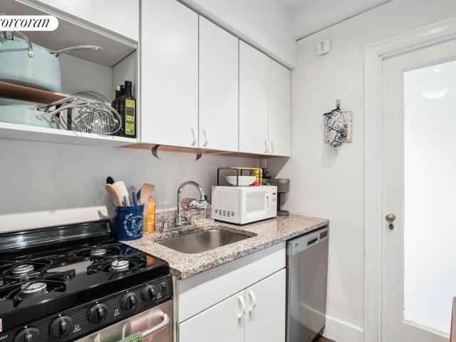 205 E 78TH Street 10D