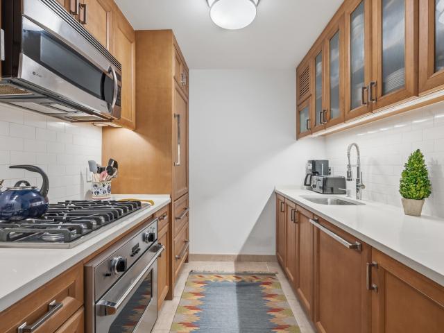 205 E 85TH Street 6F