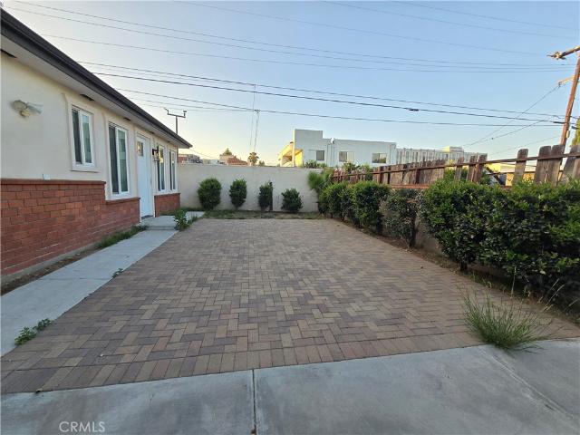 205 E Bencamp