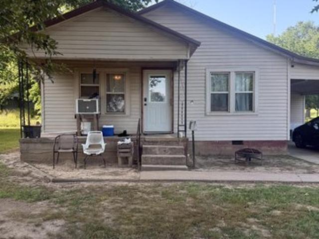 205 E Donaldson St, Rector, AR 72461