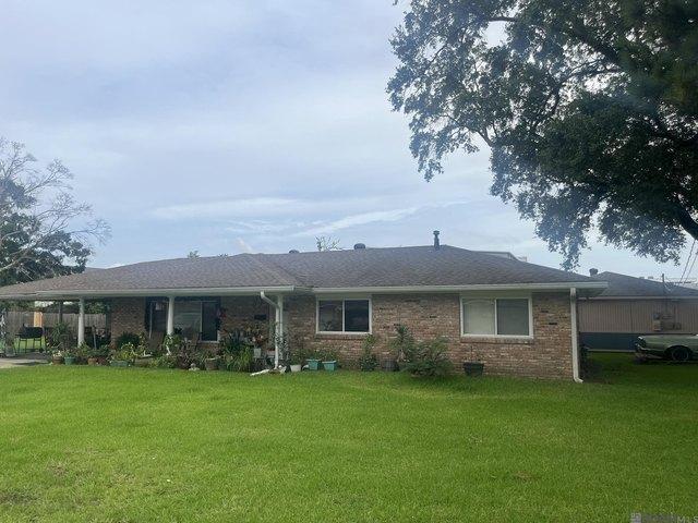 205 E Freddie St, Gonzales, LA 70737