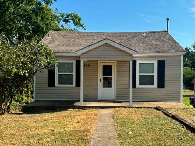 205 E Harrison Ave, McAlester, OK 74501