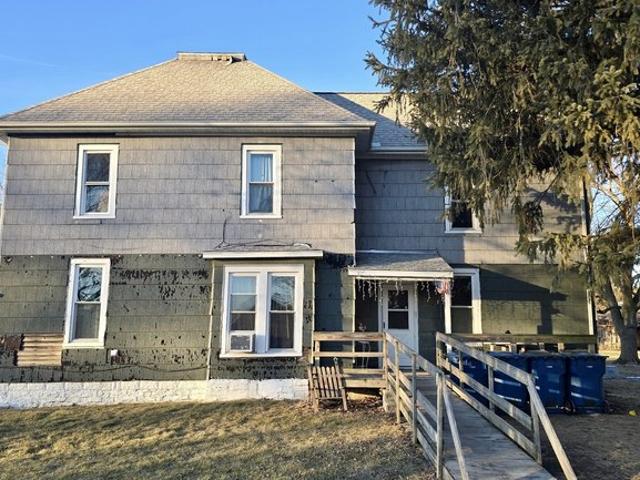 205 E Jeffery St, Cullom, IL 60929