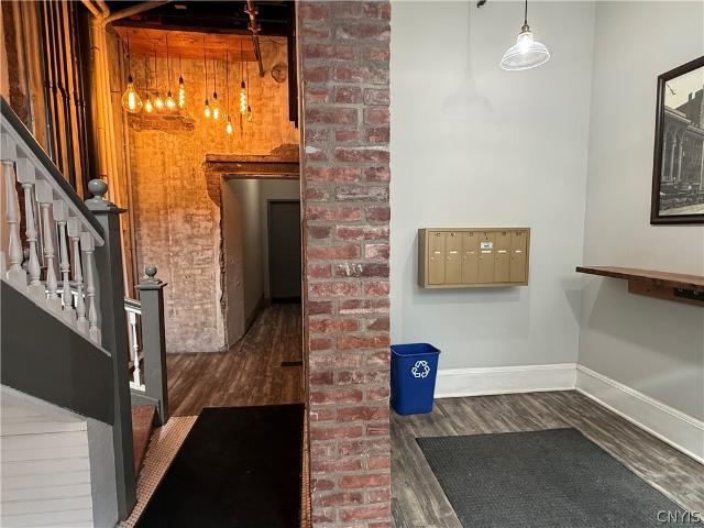 205 E Jefferson Street # 4A