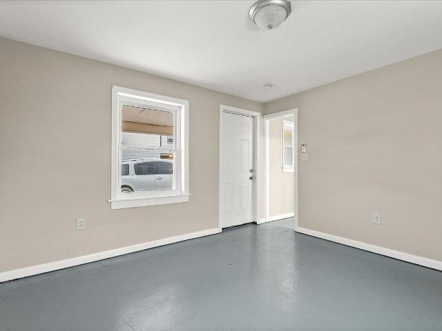 205 E Main St 7 Bedroom Apartment for Rent at 205 E Main St, Mt Sterling, KY 40353