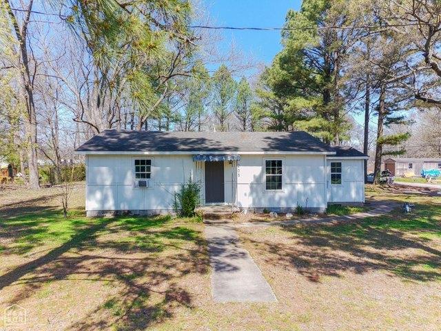 205 E Matthews St, Brookland, AR 72417