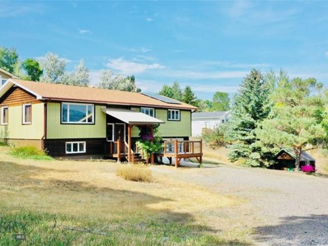 205 E Montana St, Livingston, MT 59047