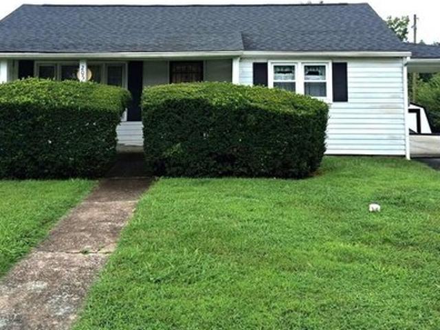 205 English St, Newport, TN 37821