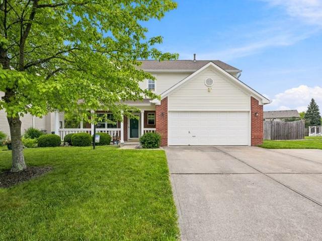 205 Easton Point Way, Greenwood, IN 46142