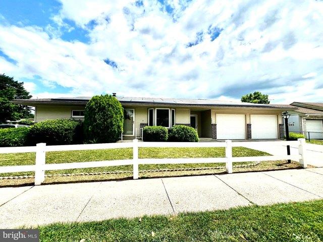 205 Elwyn Ave, Sinking Spring, PA 19608