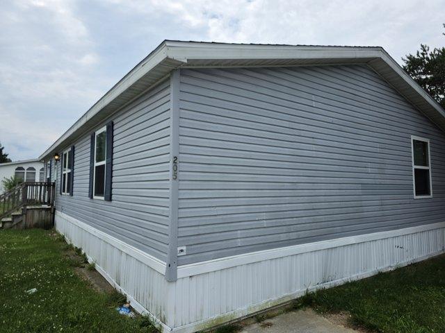 205 Evergreen Rd, Flint, MI 48506