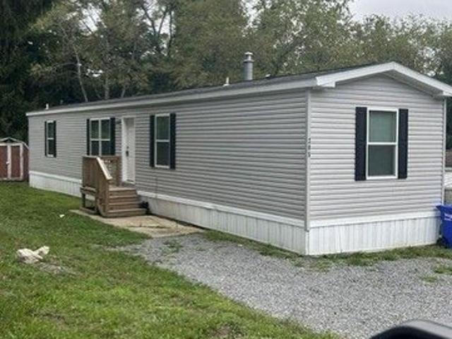 205 Forest Dr, Cranberry Township, PA 16066