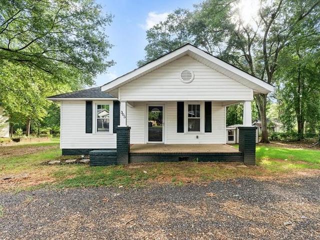 205 Kay St, Belton, SC 29627