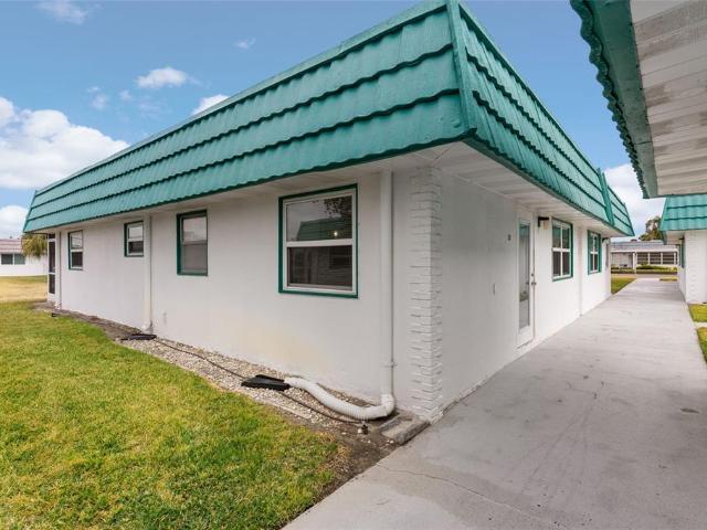205 Kings Blvd, Unit 52, Sun City Center, FL 33573 | MLS #TB8478
