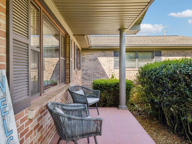 205 Houghton Dr