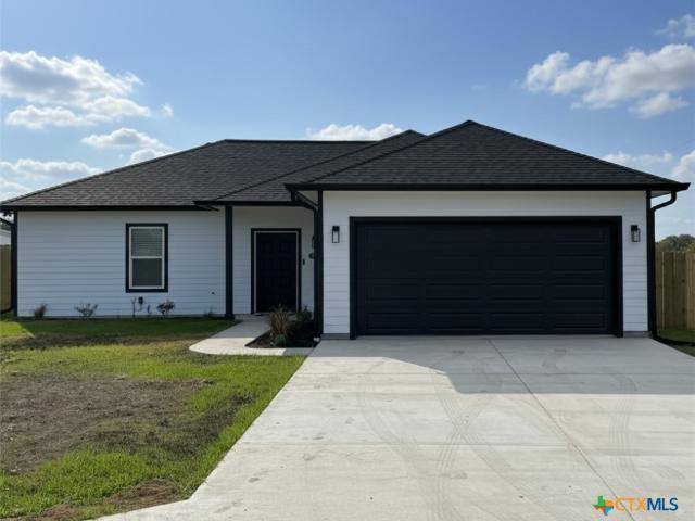 205 Haller St, Yoakum, TX 77995 | MLS #600692 | Compass