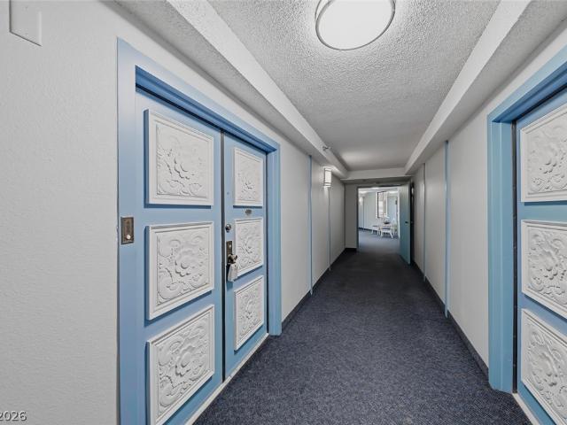 205 HARMON Avenue 405
