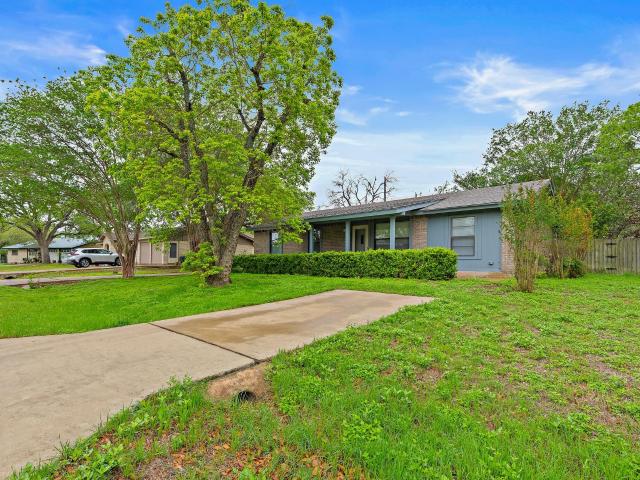 205 Hitching Post Dr