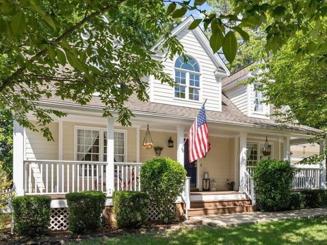 205 Hickory Glen Ln, Holly Springs, NC 27540