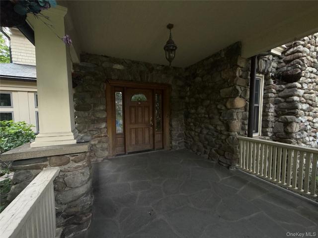 205 High Street