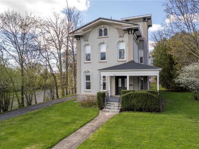 205 Highland Avenue