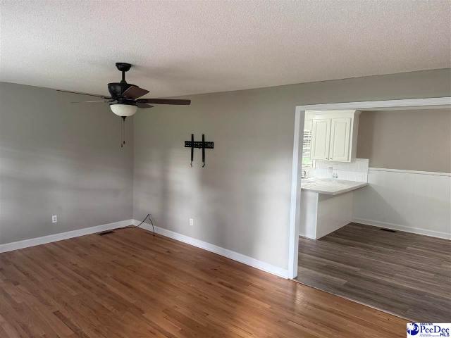 205 Hillsdale Dr