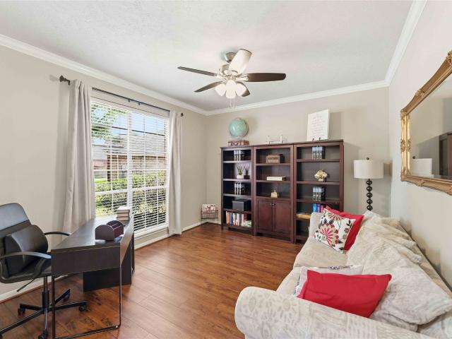 205 Oak Creek Circle